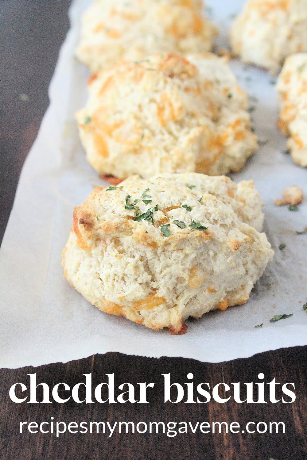 Cheddar Biscuits | RecipeLion.com