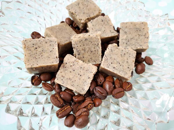 Easy Coffee Sugar Scrub Cubes | AllFreeHolidayCrafts.com